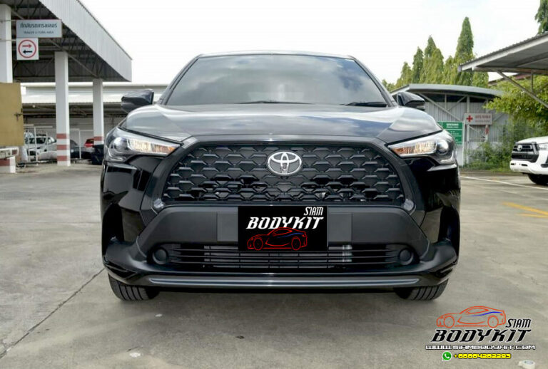 Set 4 PCS Bodykit for Toyota Corolla Cross (GLOSSY BLACK WITH GRAPHITE ...