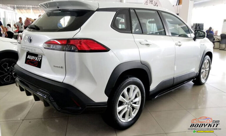 Set 5 PCS Bodykit for Toyota Corolla Cross (GLOSSY BLACK WITH GRAPHITE ...