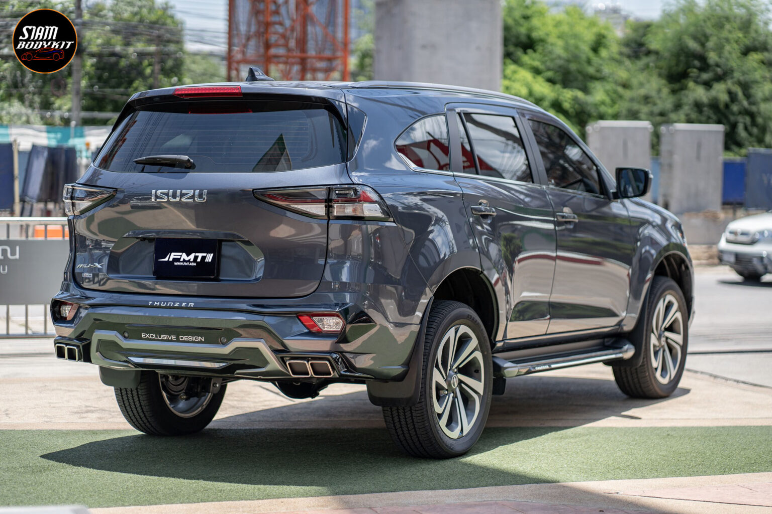 Thunzer (Set 4 pcs) Bodykit for Isuzu MU-X 2021 (COLOR)