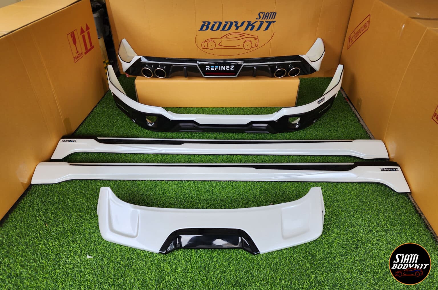 REFINEZ Body kit for Mitsubishi Xpander MC 2022 (COLOR)