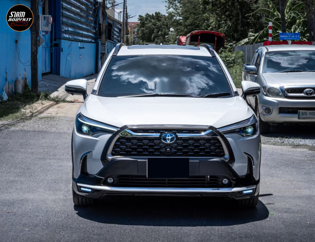 Sport Bodykit for Toyota Corolla Cross (GLOSSY BLACK WITH SILVER BRONZE ...