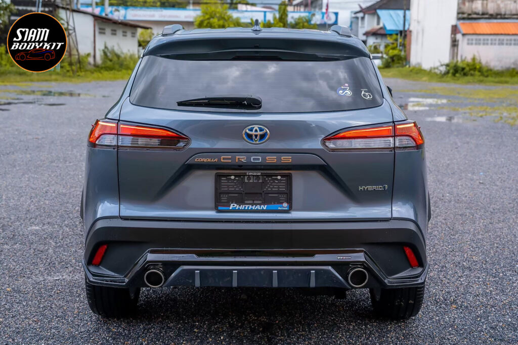 Sport Bodykit for Toyota Corolla Cross (GLOSSY BLACK WITH SILVER BRONZE ...