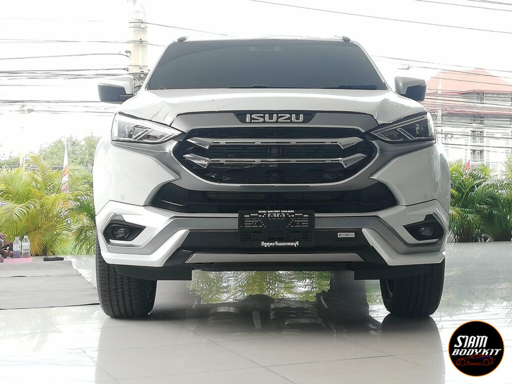 MST-1 (Set 4 pcs) Bodykit for Isuzu MU-X 2020-2023 (COLOR)