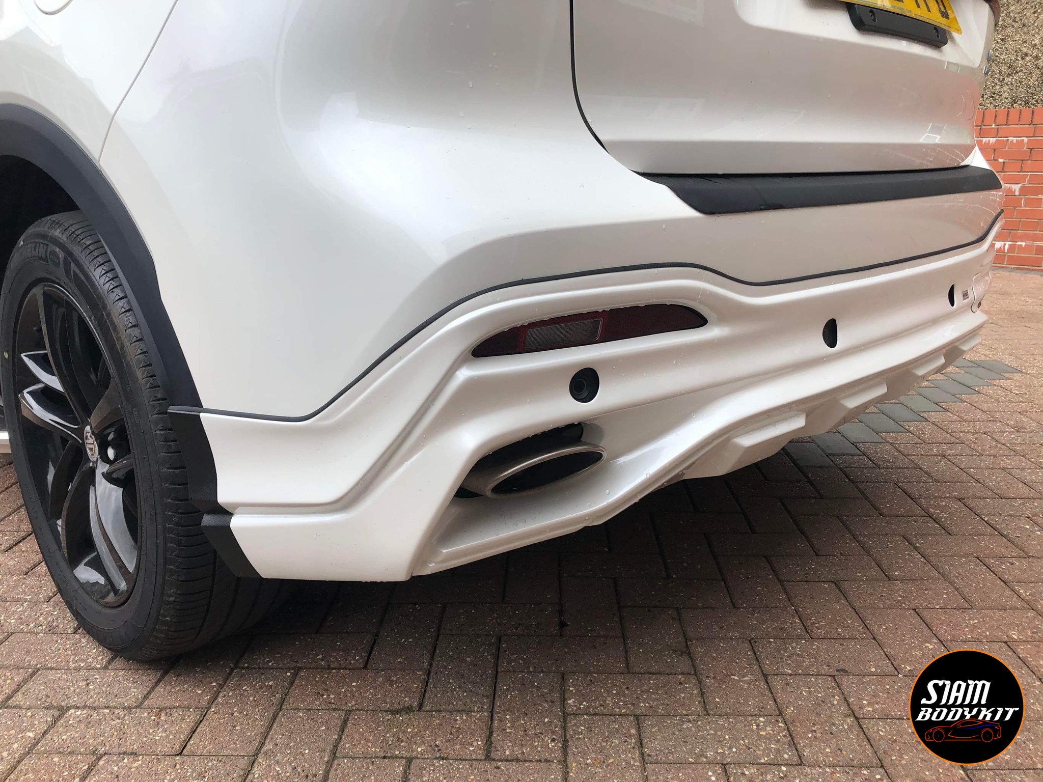 VIP Bodykit for MG HS (UK, Mr. Anthony) - SIAM BODYKIT