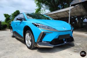 XTHEME Body kit for MG4 (GLOSSY BLACK WITH DARK GOLD LINE) - SIAM BODYKIT